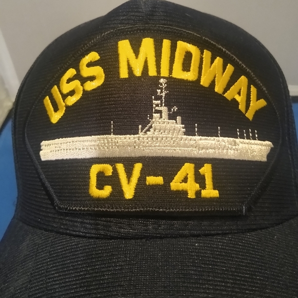 Eagles Crest | Accessories | Uss Midway Cv4 Us Navy Carrier Blue Crew ...
